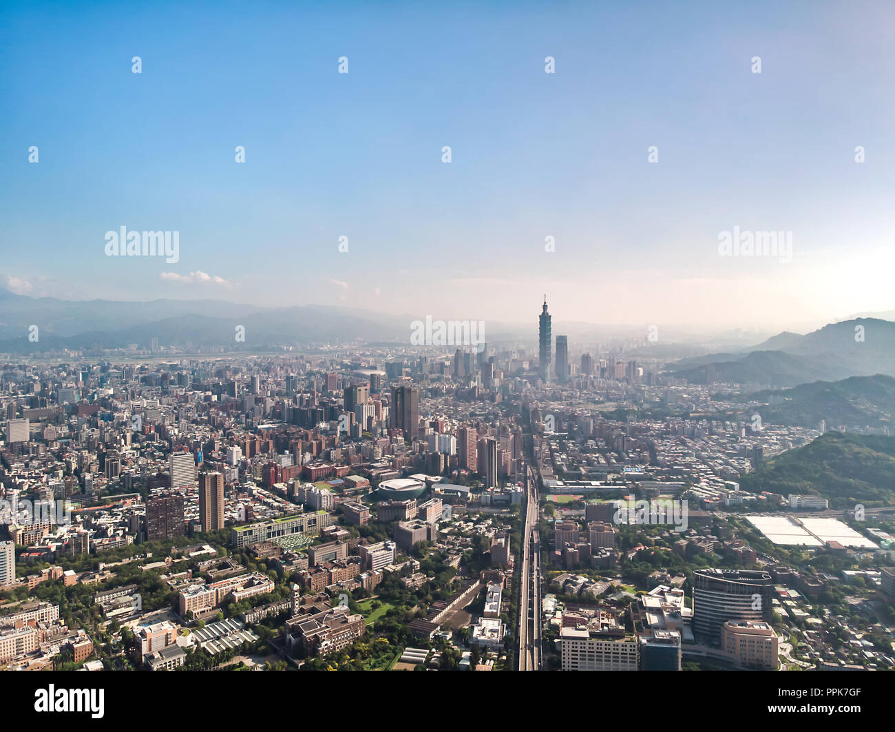 Skyline of taipei city in downtown Taipei, Taiwan Stock Photo - Alamy