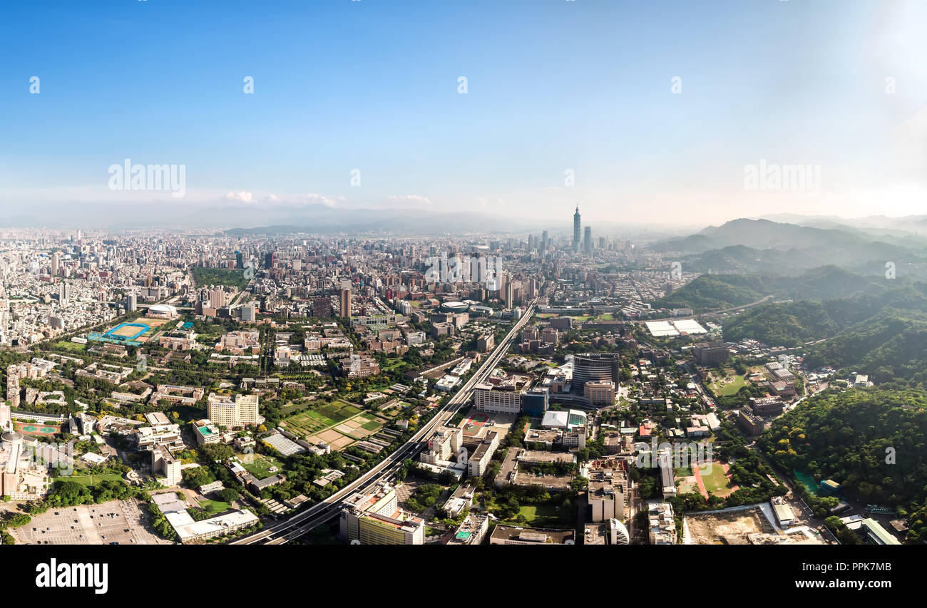 Skyline of taipei city in downtown Taipei, Taiwan Stock Photo - Alamy