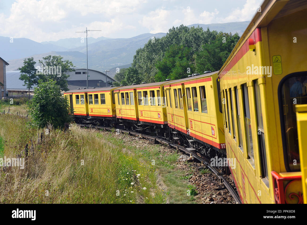 Yellow train pyrenees old hi-res stock photography and images - Alamy