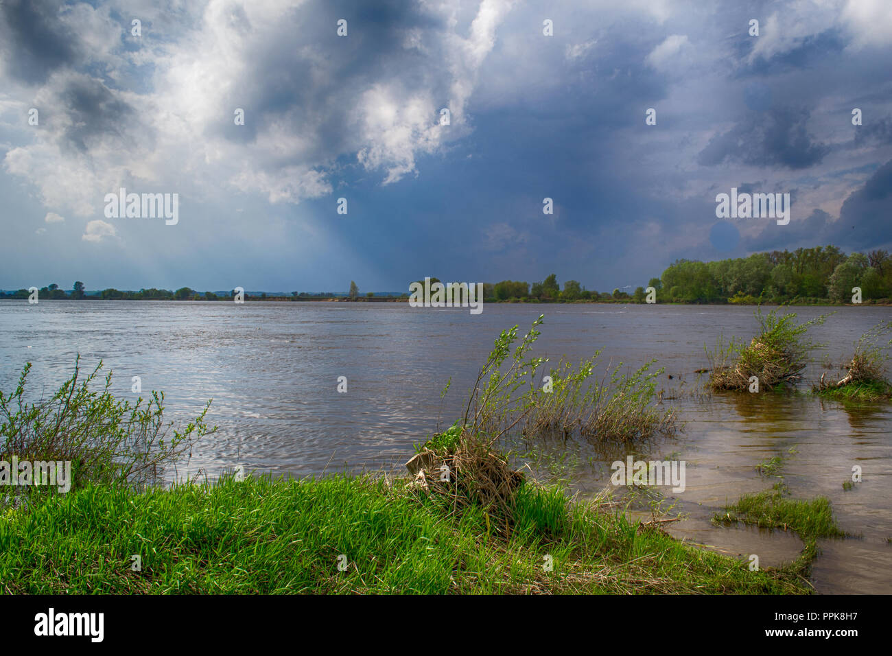 The Vistula River in central Poland Stock Photo - Alamy