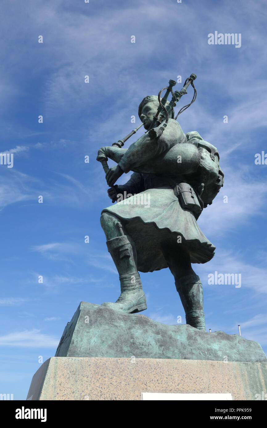 Bill millin hi-res stock photography and images - Alamy