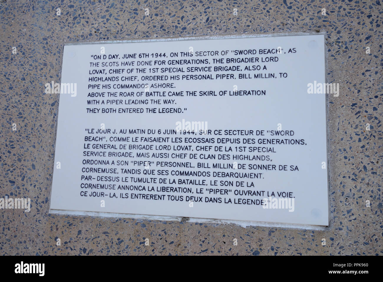 commemorative plaque at Memorial Statue remembering D-Day piper Bill ...
