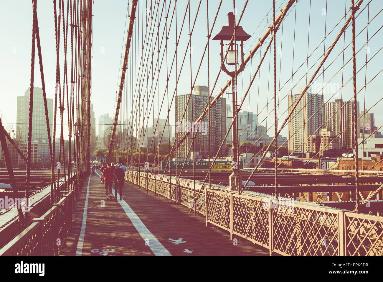 Brooklin bridge vintage hi-res stock photography and images - Alamy