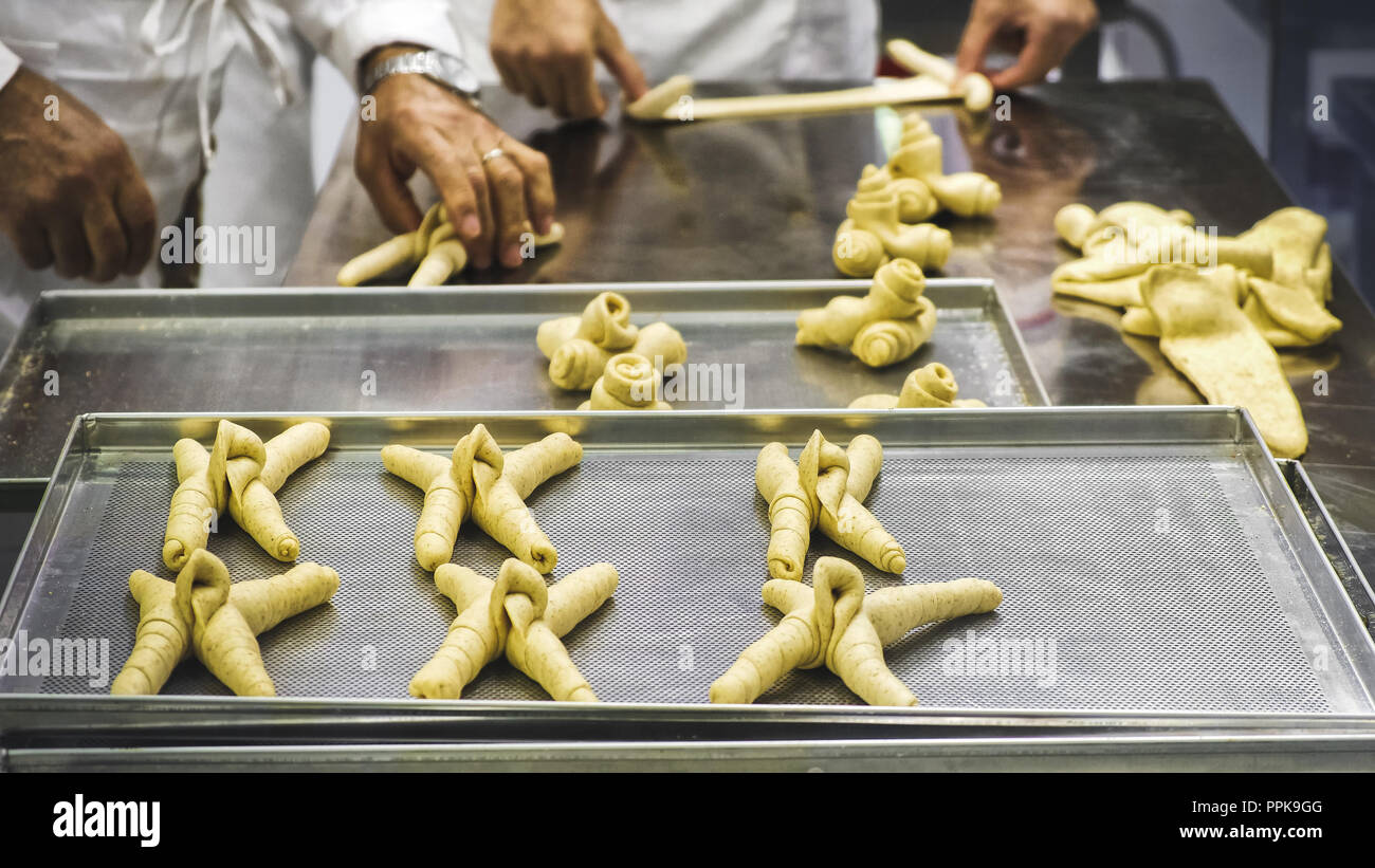 Bread making factory hi-res stock photography and images - Alamy