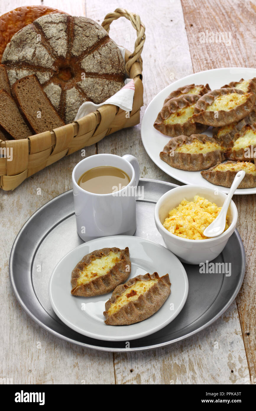 karjalanpiirakka ja munavoi, karelian pie and egg butter, finnish food ...