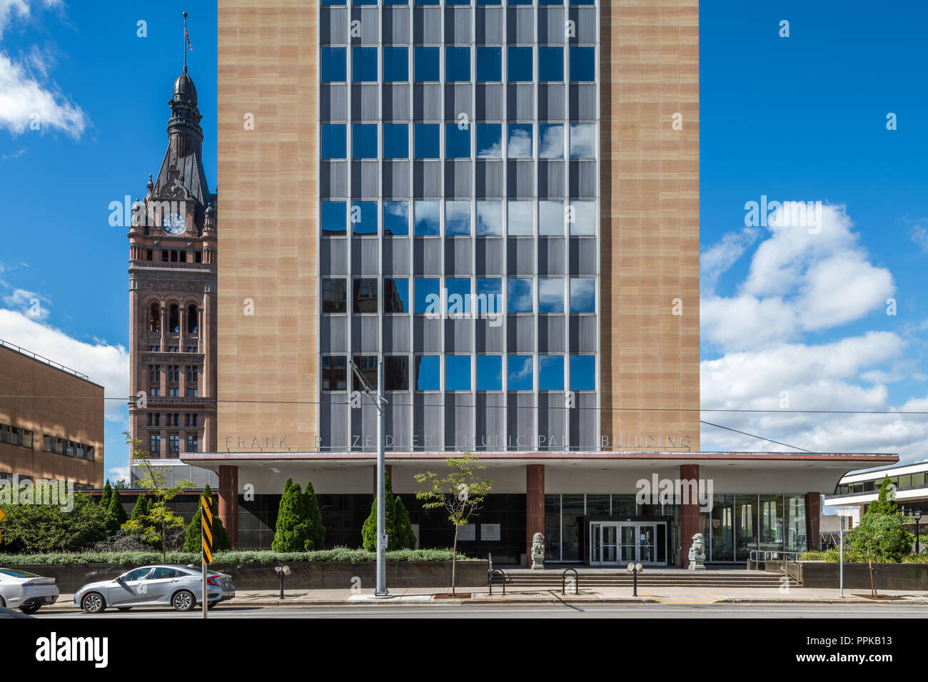 Zeidler Municipal Building in downtown Milwaukee Stock Photo - Alamy