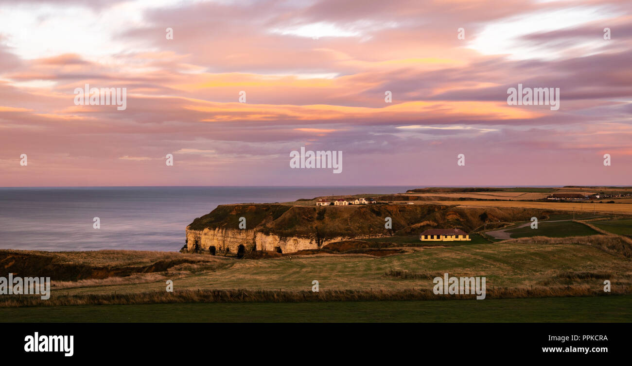 Flamborough caves hi-res stock photography and images - Alamy