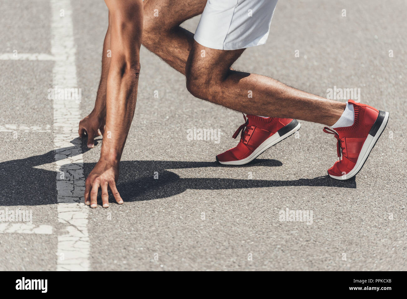 Sprinter starting position hi-res stock photography and images - Alamy