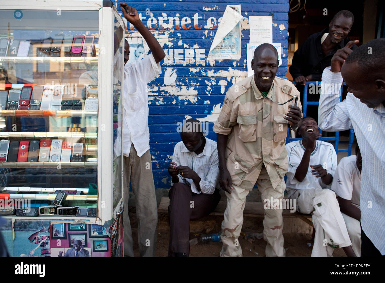 Sudanese men hi-res stock photography and images - Alamy