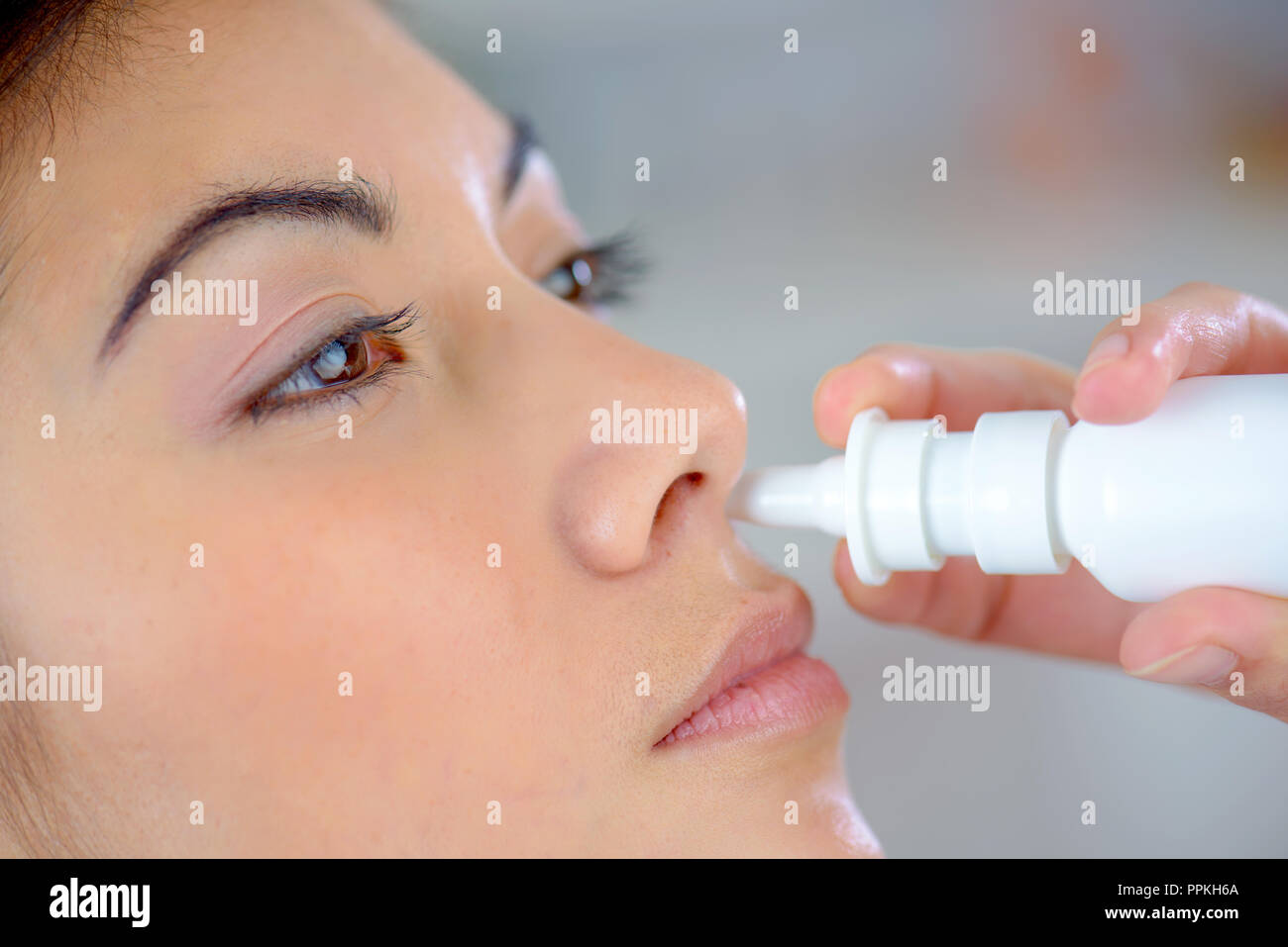 Asthma inhaler nasal spray hi-res stock photography and images - Alamy