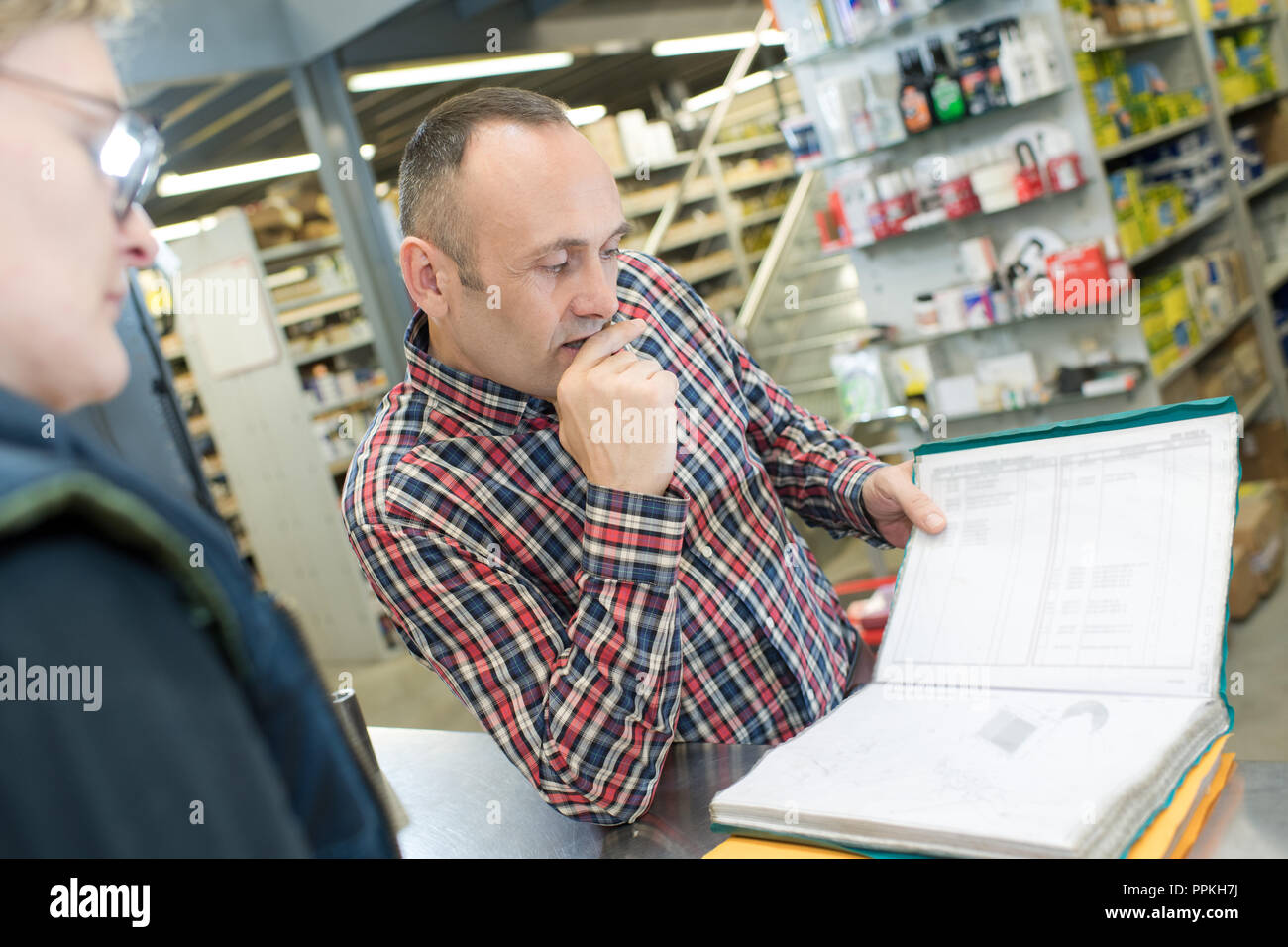 Warehouse assistant hi-res stock photography and images - Alamy