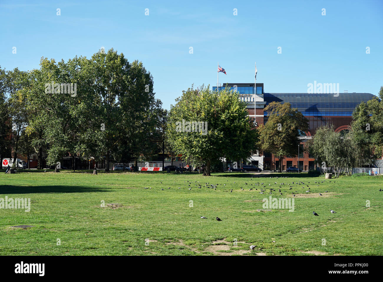W12 shepherds bush hi-res stock photography and images - Alamy