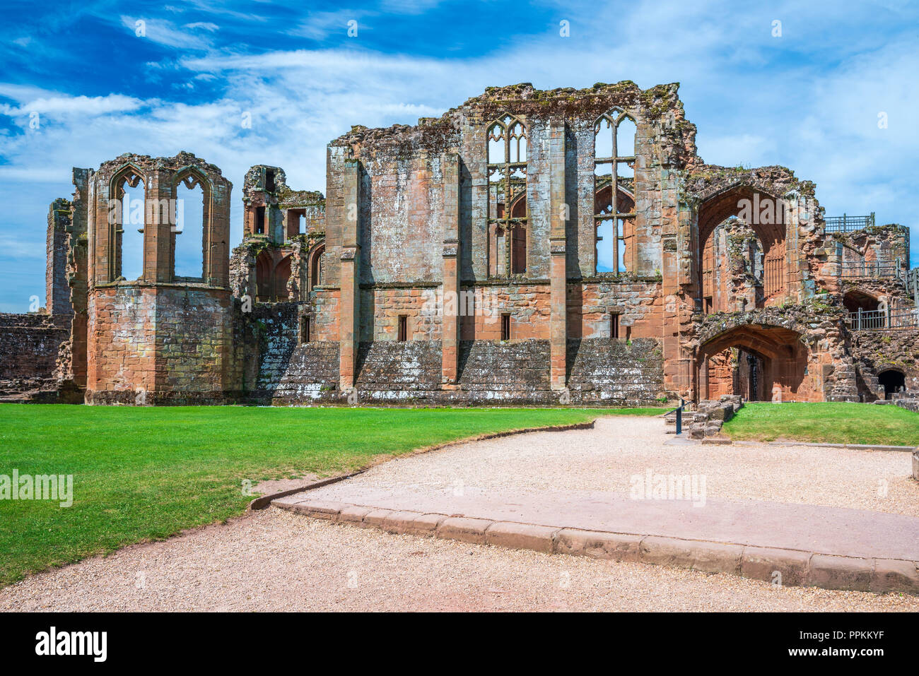 Kenilworth castle hi-res stock photography and images - Alamy