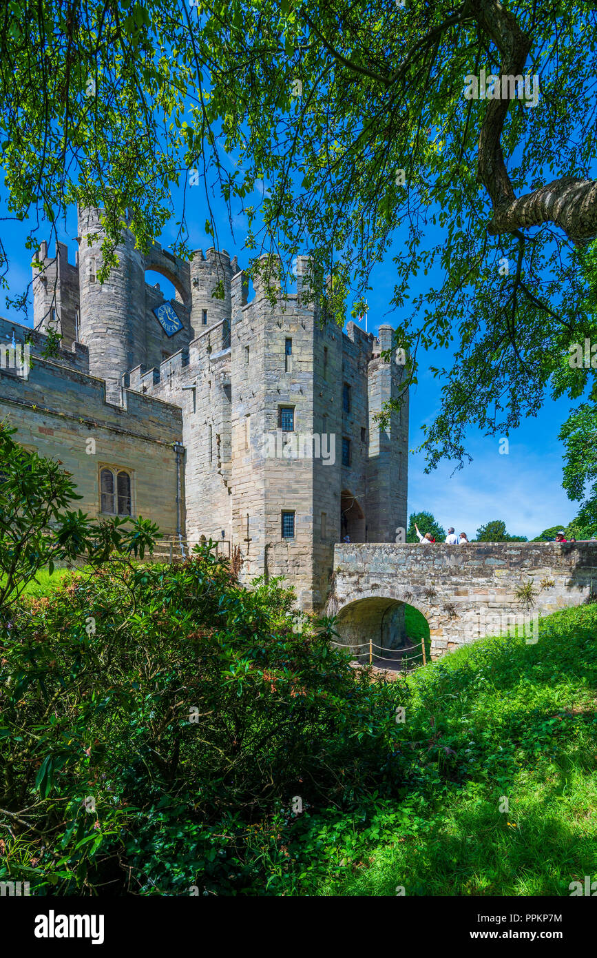 Warwick castle architecture hi-res stock photography and images - Alamy