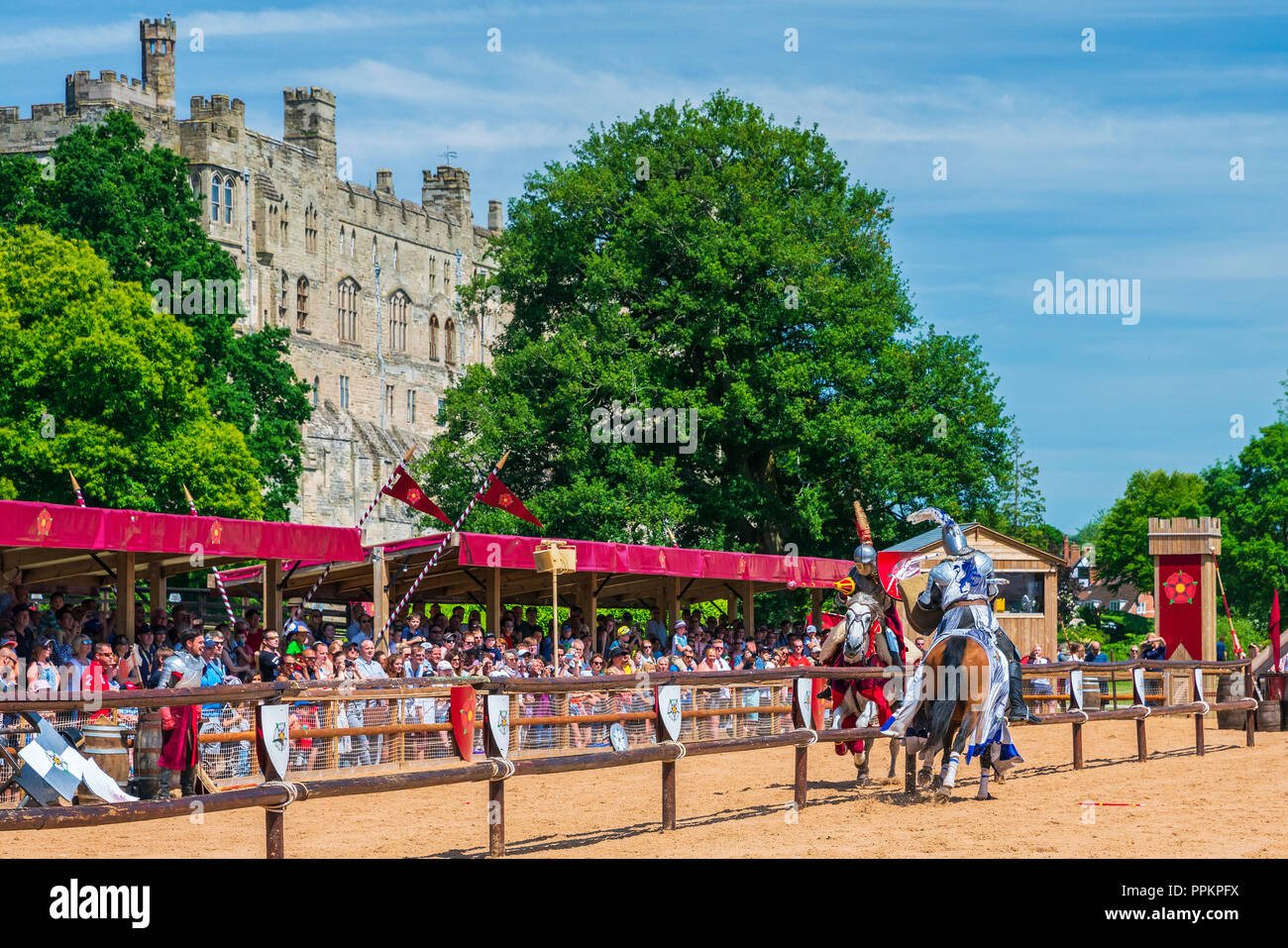 Warwick castle jousting hi-res stock photography and images - Alamy