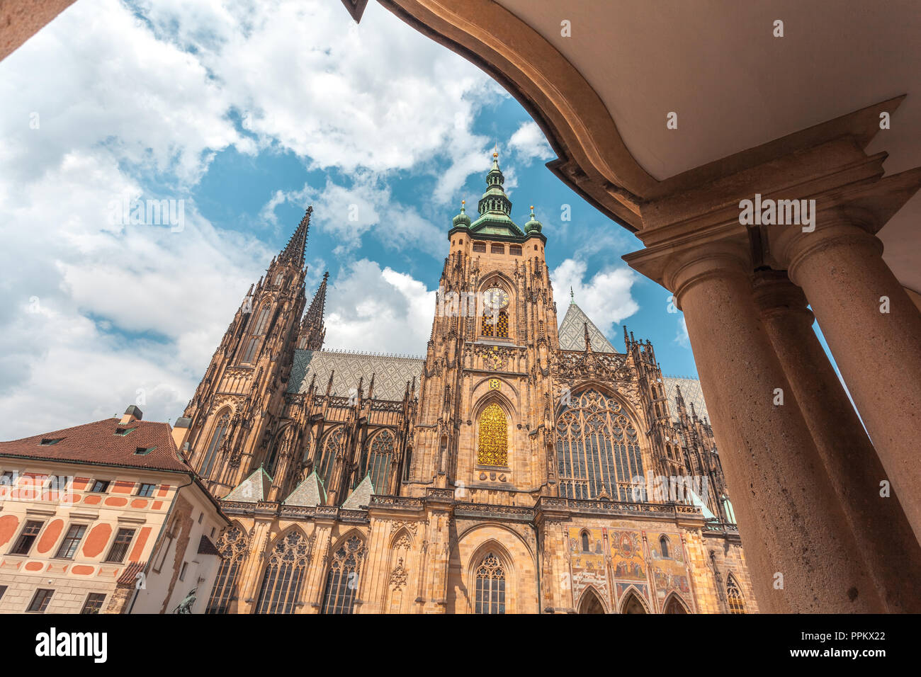 St. Vitus Cathedral in Prague in a beautiful summer day Stock Photo - Alamy