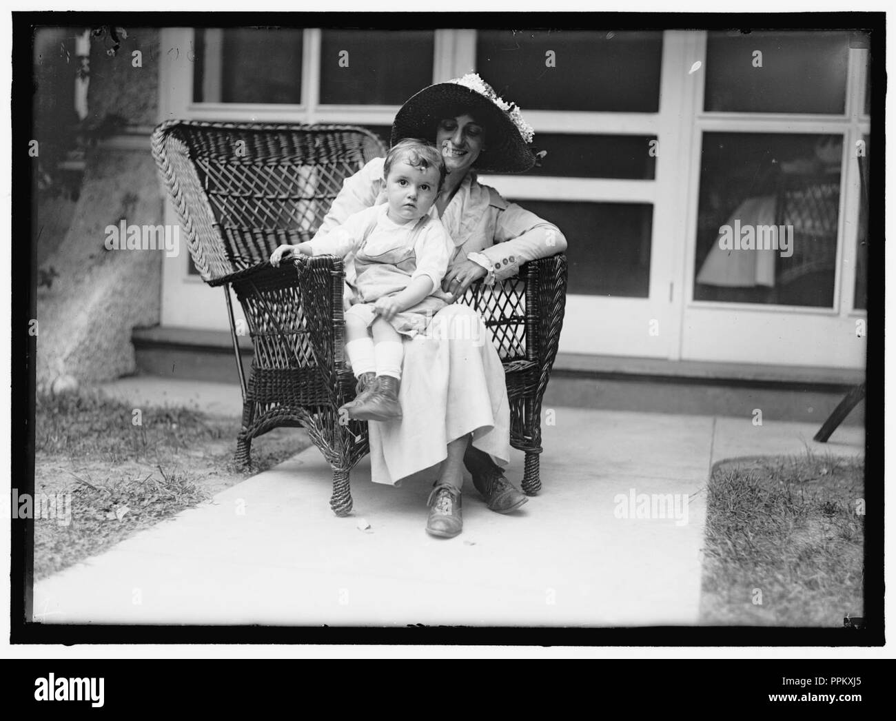 BOECKEL, MRS. RICHARD. WITH BABY Stock Photo - Alamy