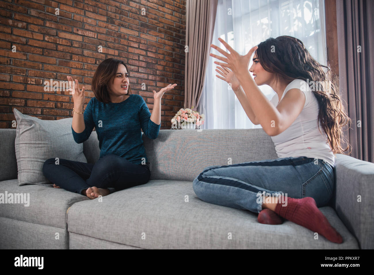 friend fight concept Stock Photo - Alamy