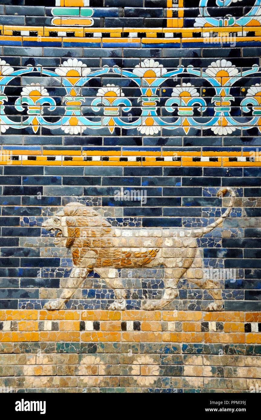 Detail of the Ishtar Gate, Babylon. Pergamonmuseum. Berlin, Germany ...