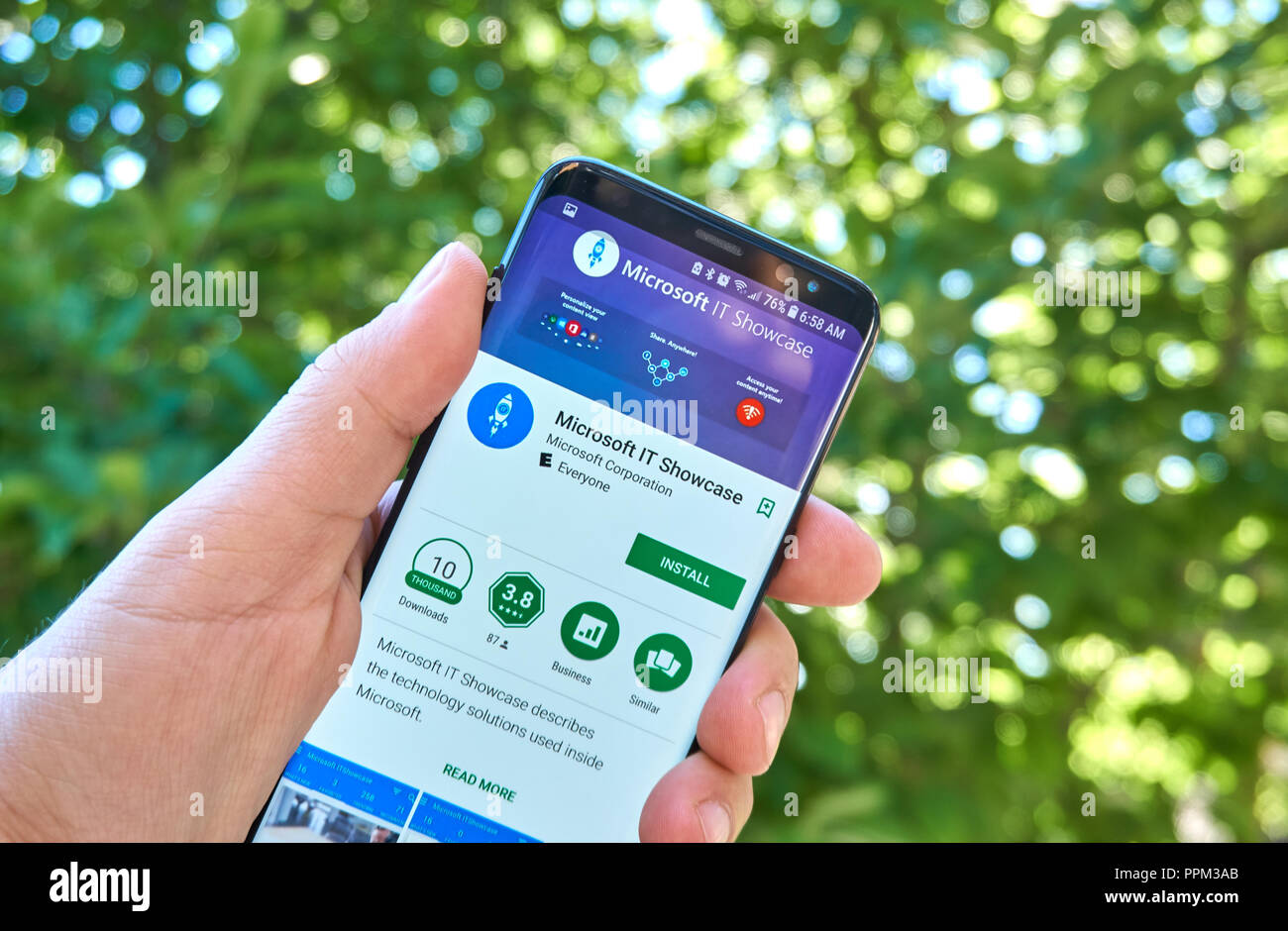 Green technology showcase hi-res stock photography and images - Alamy