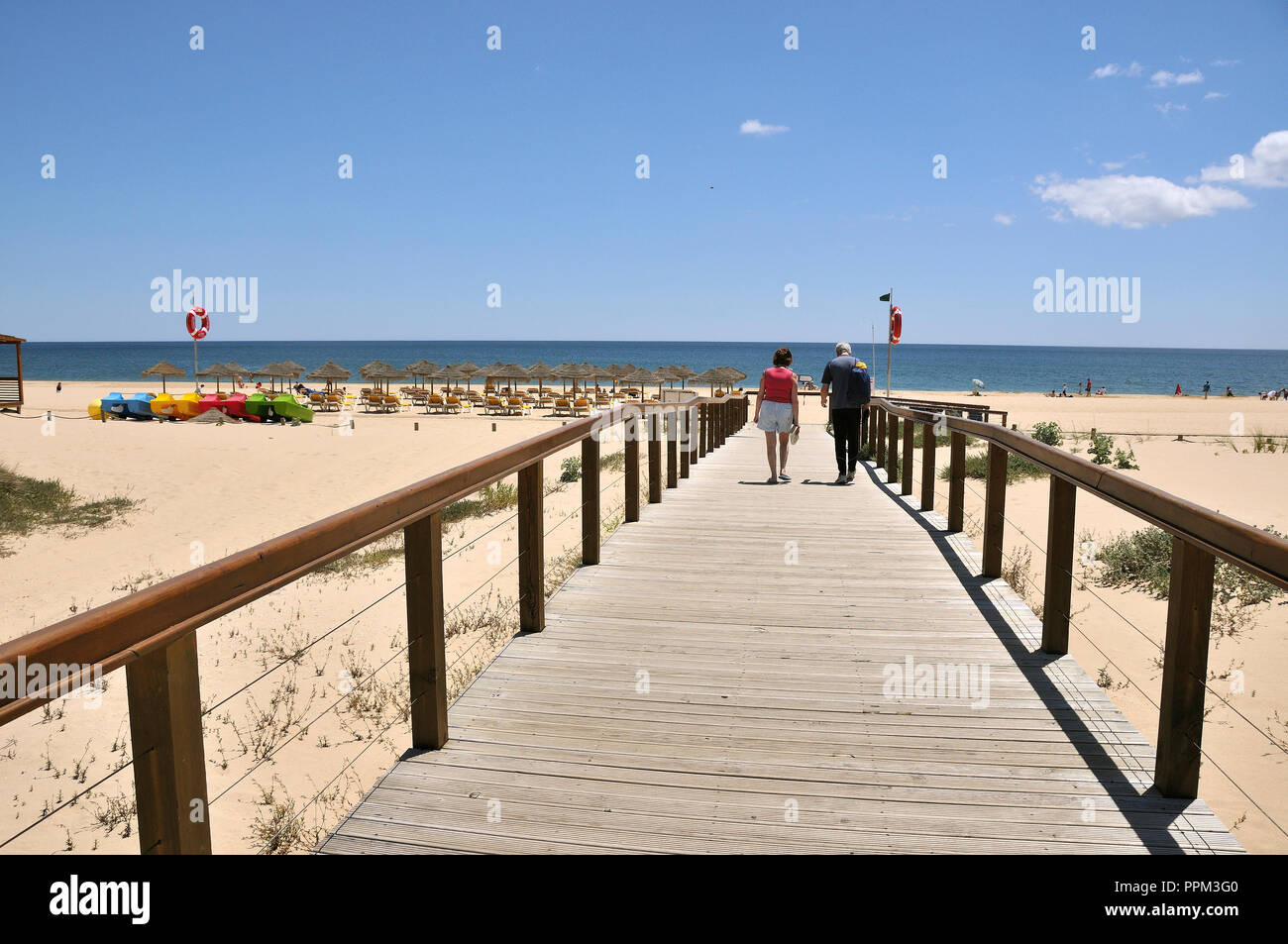 Praia do alvor beach algarve hi-res stock photography and images - Alamy