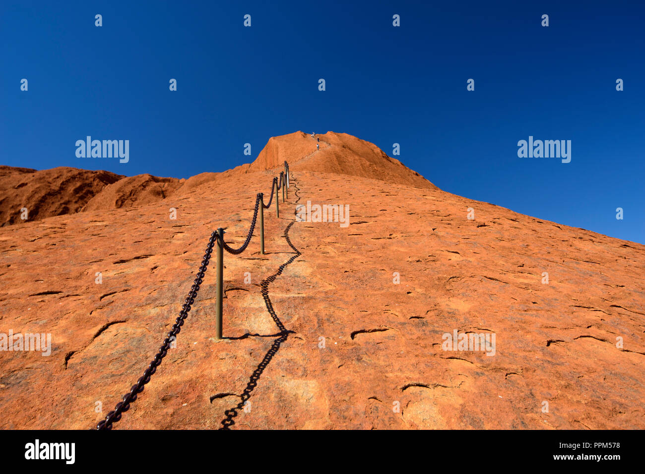 climbing Uluru, Ayers Rock, Uluru Kata Tjutas National Park, Australia ...