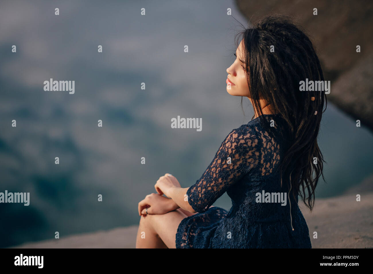 Pretty Young Gi High Resolution Stock Photography and Images - Alamy
