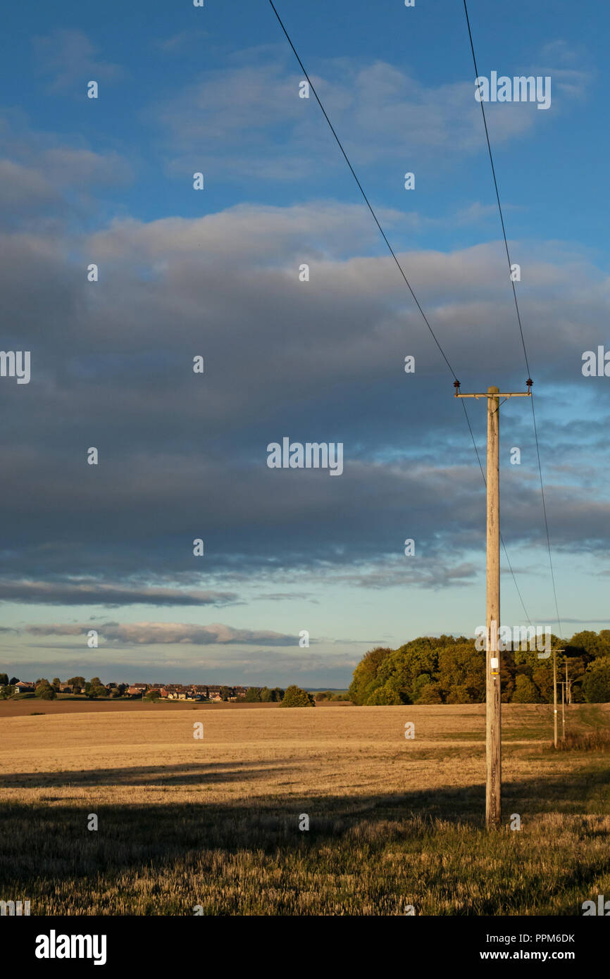Overhead electricity cables at wortley hi-res stock photography and ...