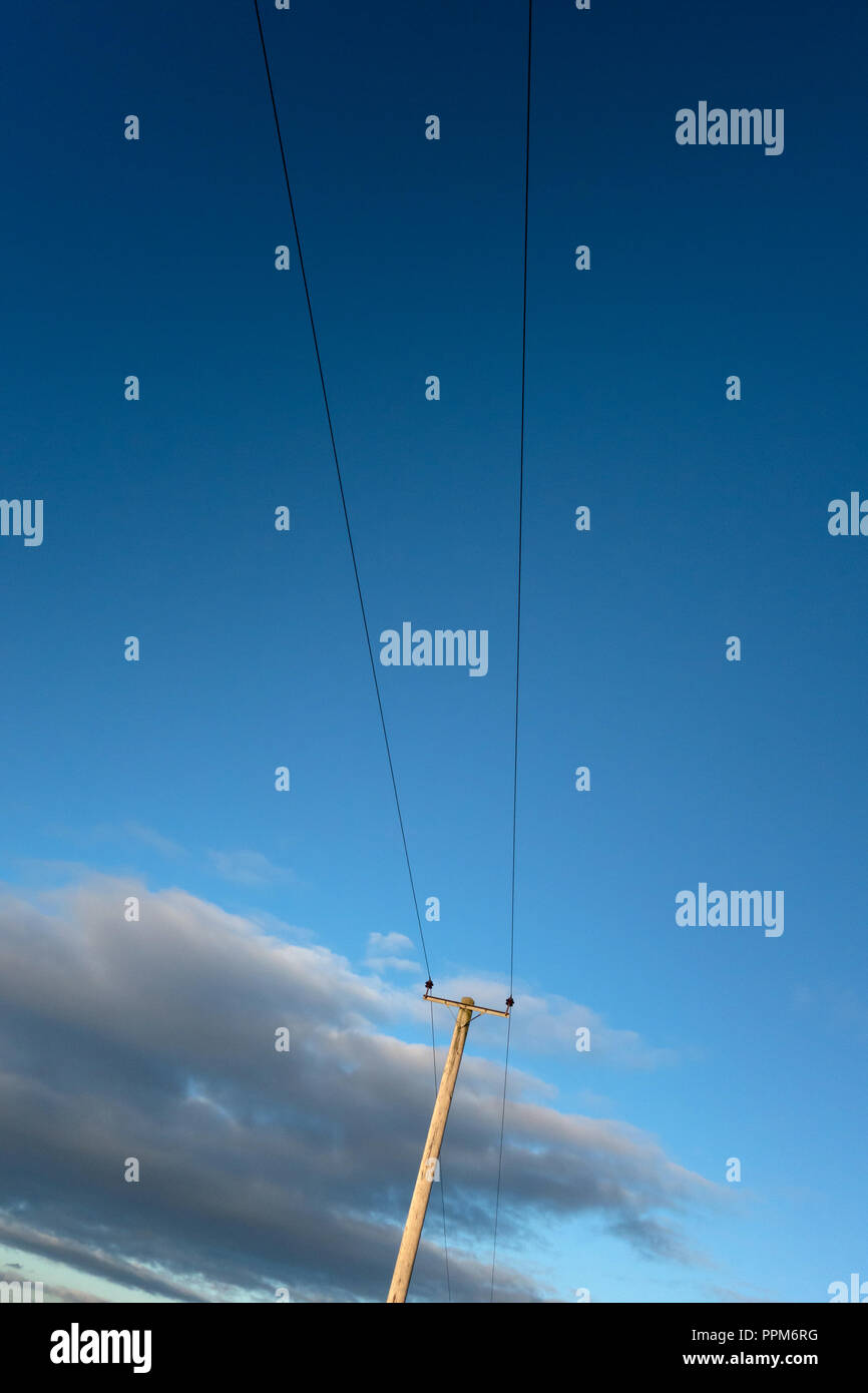 Overhead Electricity cables at Wortley, South Yorkshire, England Stock ...