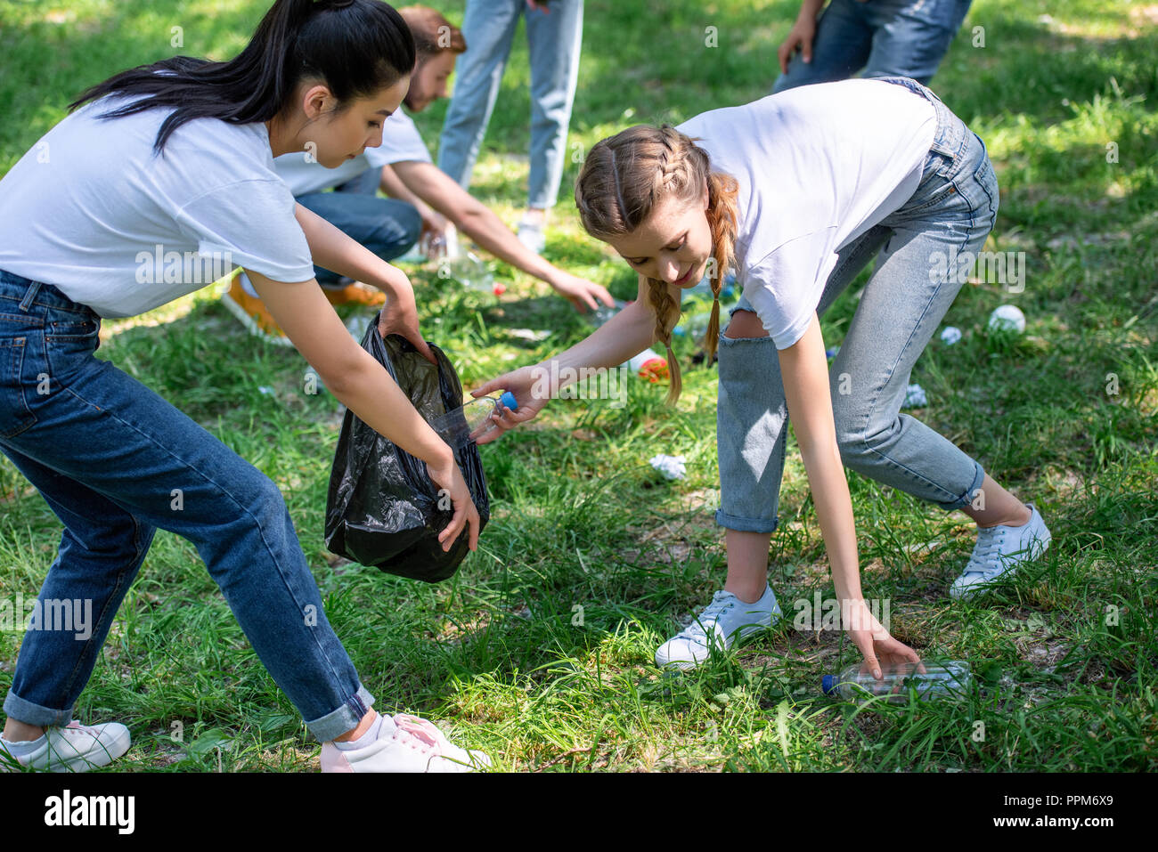 People cleaning community park hi-res stock photography and images - Alamy