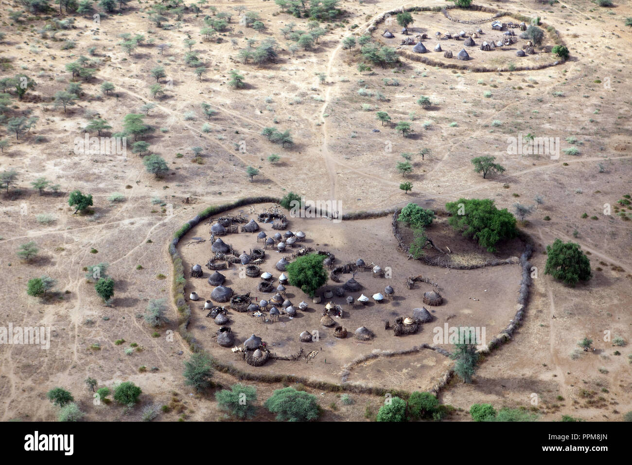 Sudan mud huts hi-res stock photography and images - Alamy