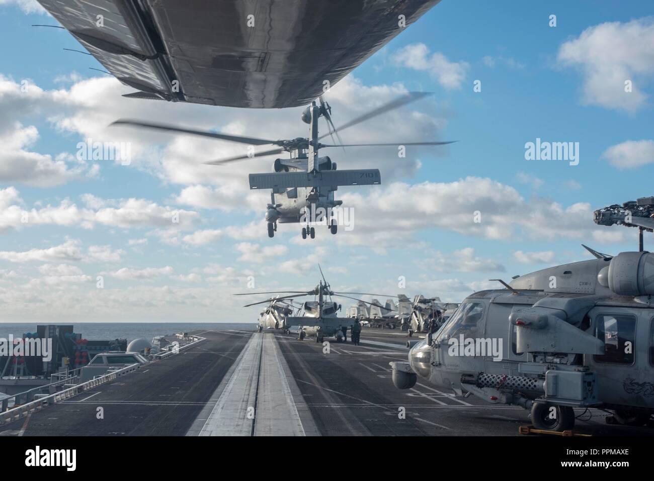 180924-N-SM112-0057 NORTH ATLANTIC (Sept. 24, 2018) An MH-60R Seahawk ...