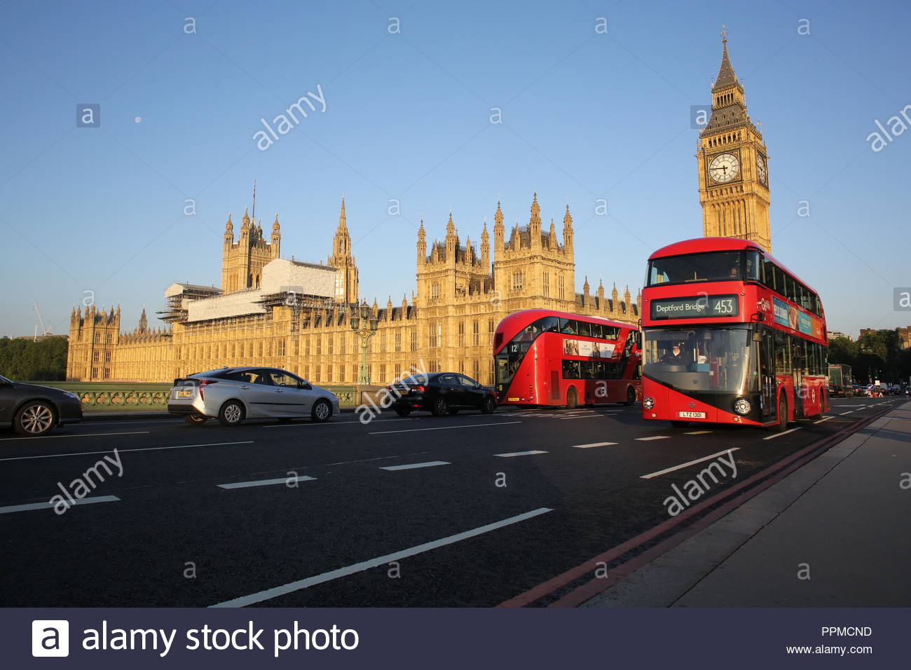 Strong red buses on bridge hi-res stock photography and images - Alamy