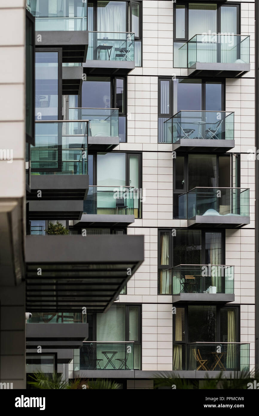 Berkeley Homes development at Goodman's Fields, Borough of Tower ...