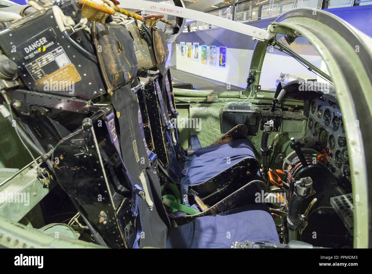 Fokker cockpit hi-res stock photography and images - Alamy