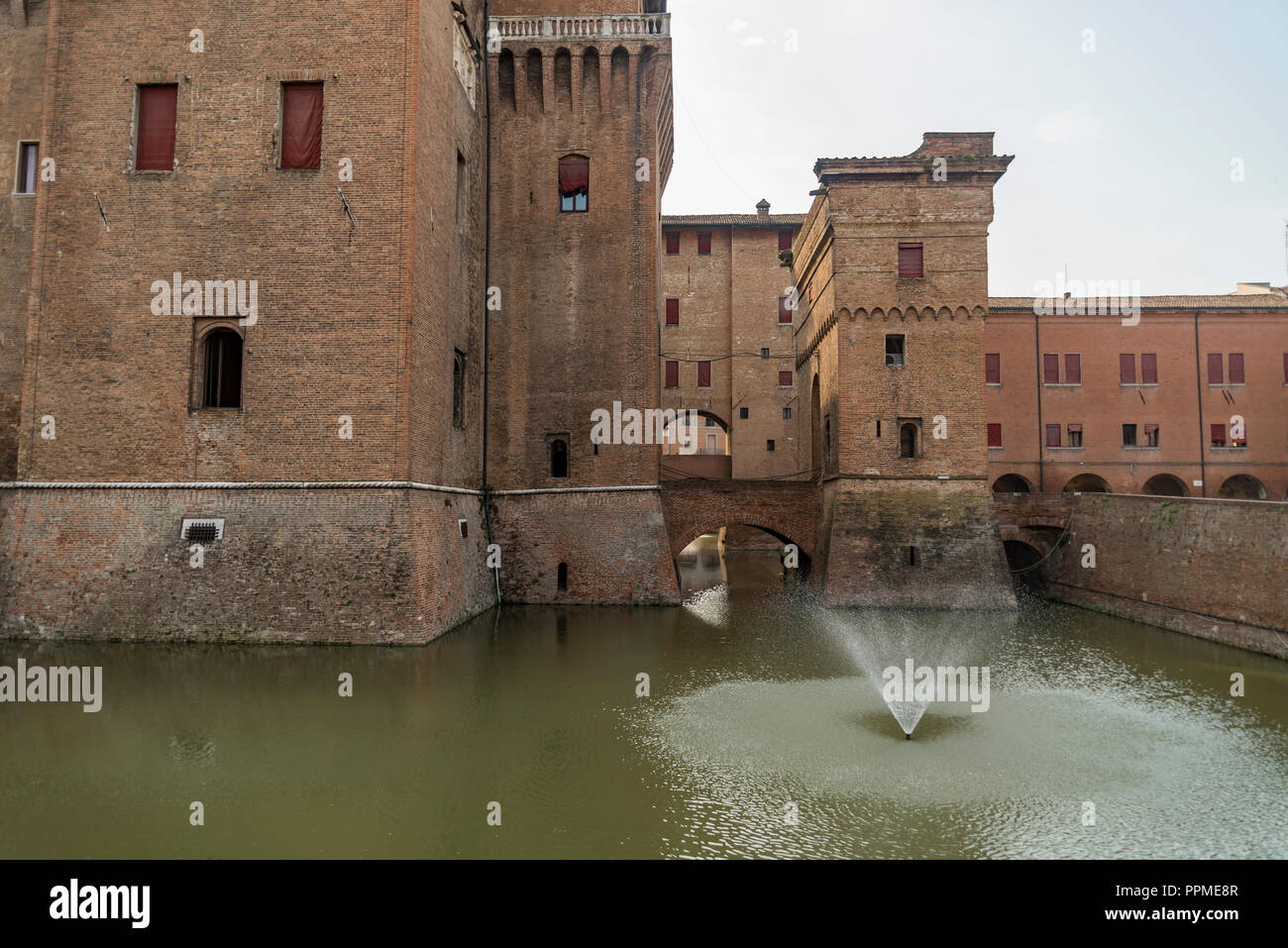 Day view of the Estense castle in Ferrara, Emilia Romagna, Italy Stock ...