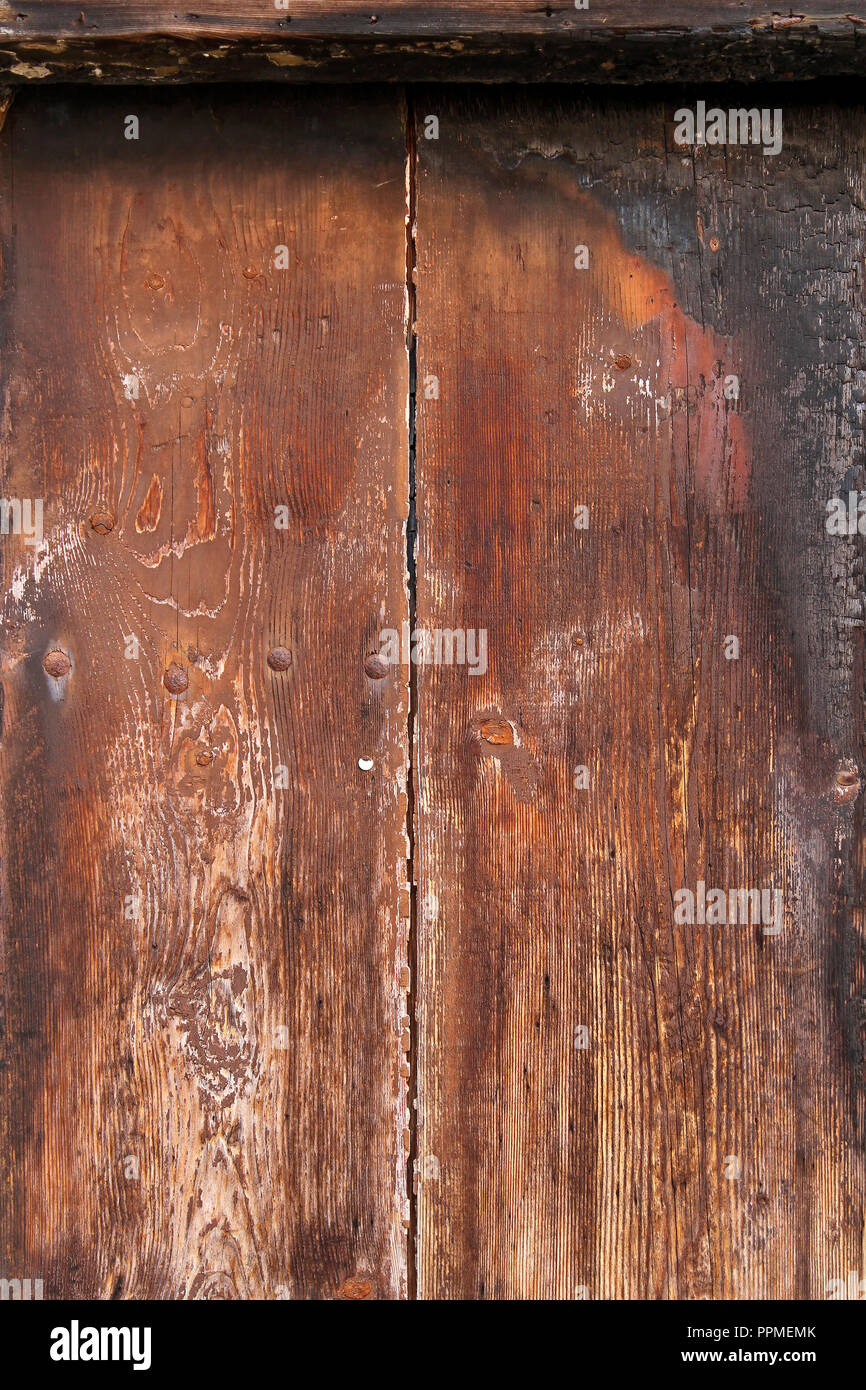 Damaged and burned wooden door after fire inferno Stock Photo - Alamy