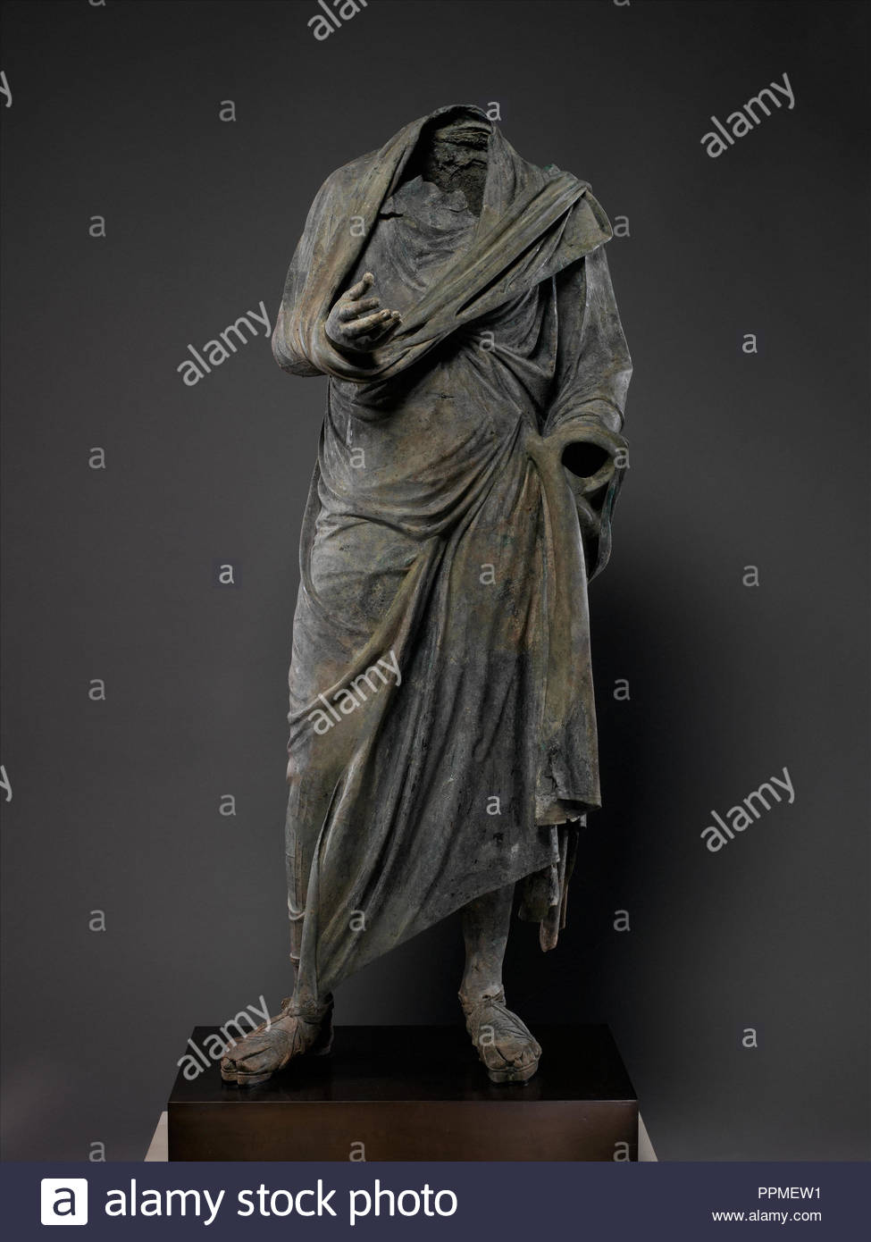 Contrapposto Stock Photos & Contrapposto Stock Images - Alamy