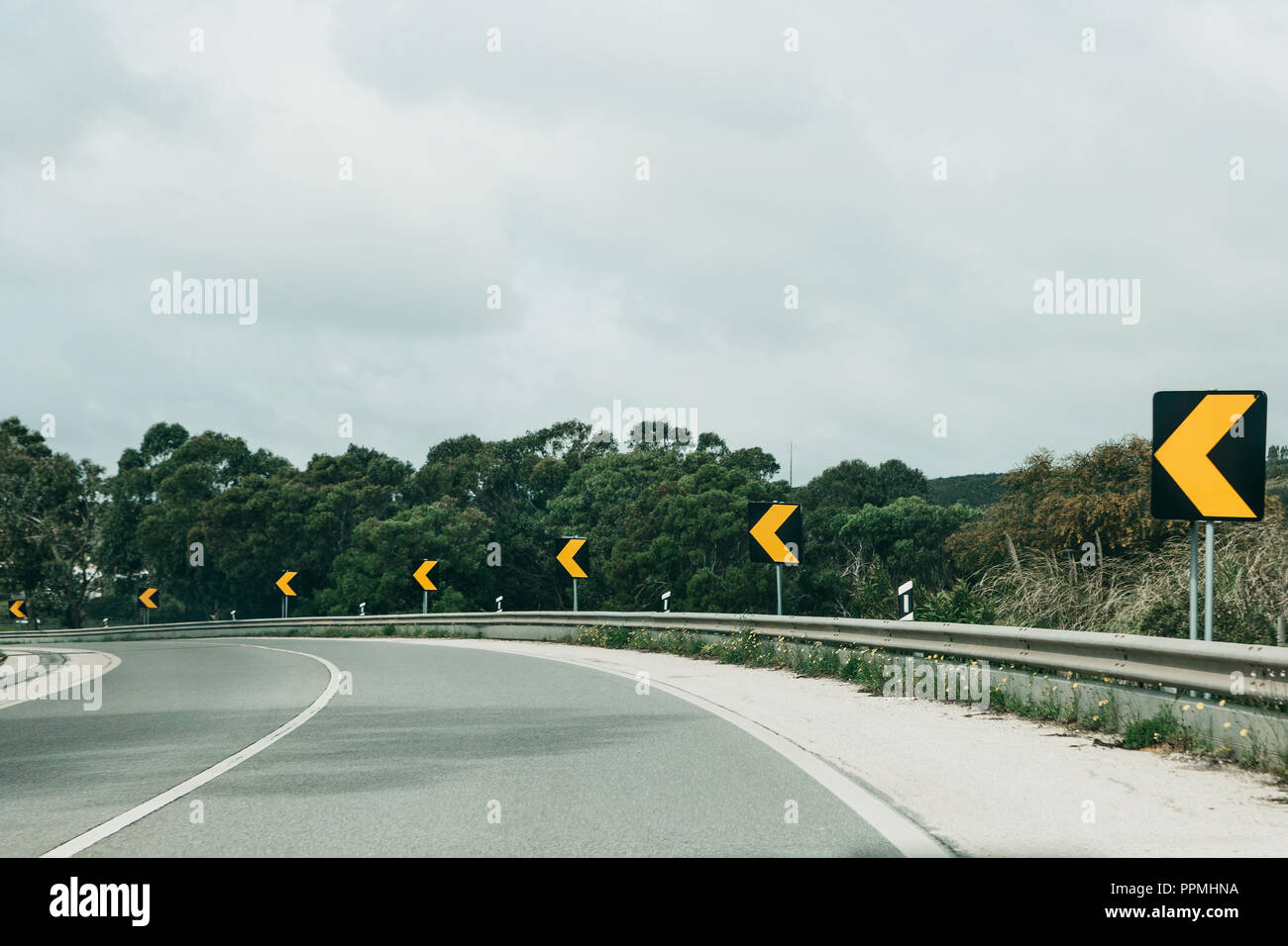 Direction indicators hi-res stock photography and images - Alamy