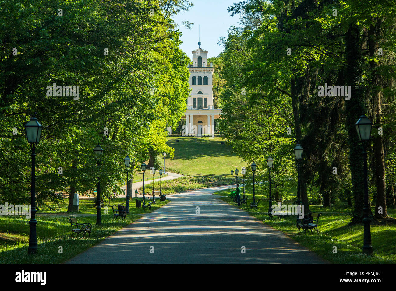 Pavilion in park Maksimir in Zagreb, Croatia Stock Photo - Alamy