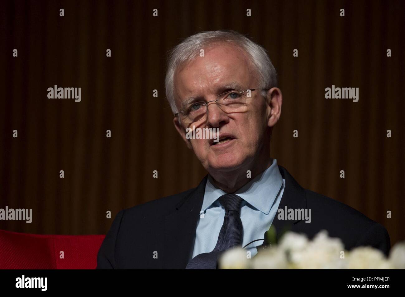 Bob kerrey hi-res stock photography and images - Alamy