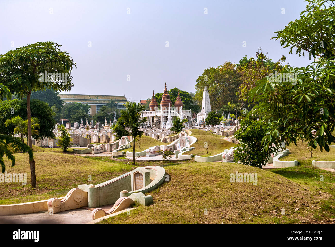 Chinese Cemetery High Resolution Stock Photography and Images - Alamy