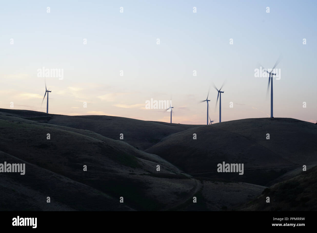 Windmills in California Stock Photo - Alamy