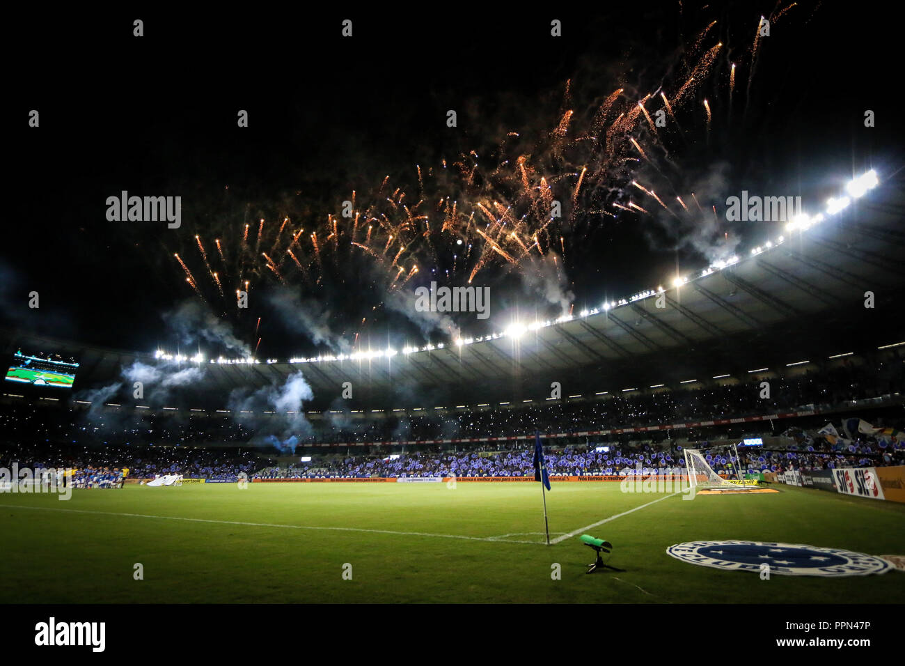 Belo Horizonte, Brazil. 26th Sep, 2018. Fires at the entrance of the ...