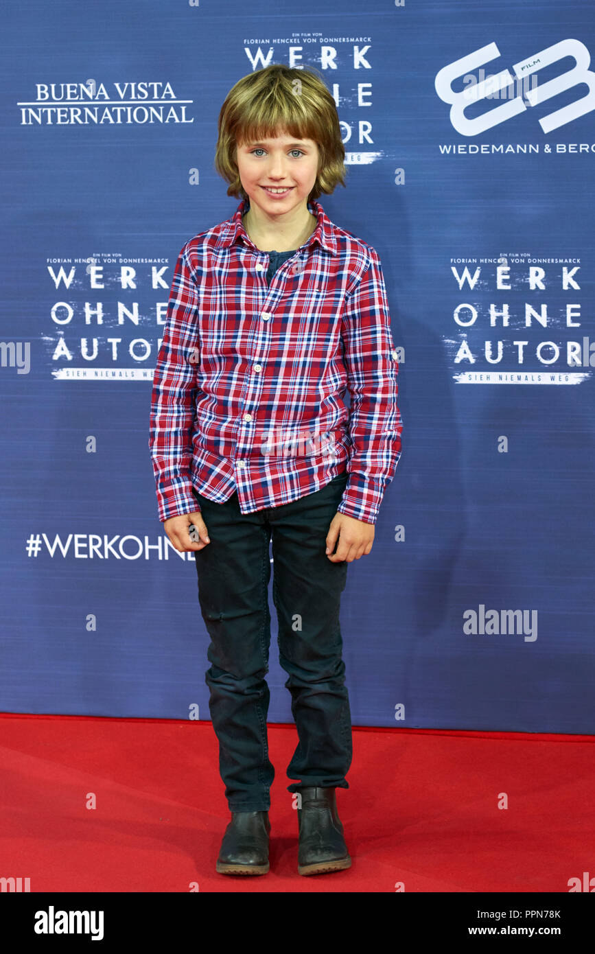 26 September 2018, Berlin: Actor Cai Chors comes to the German premiere ...