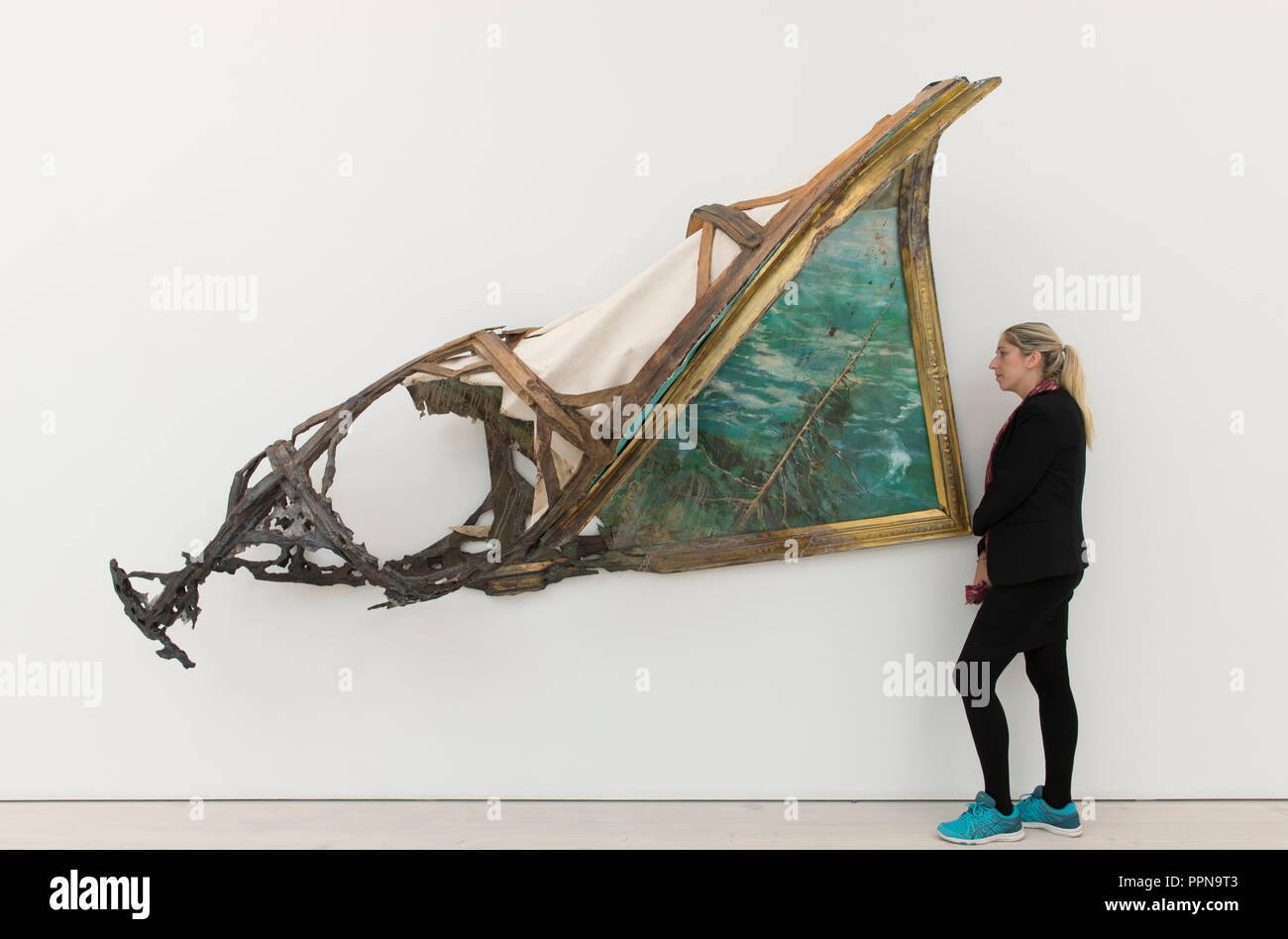 Valerie hegarty hi-res stock photography and images - Alamy