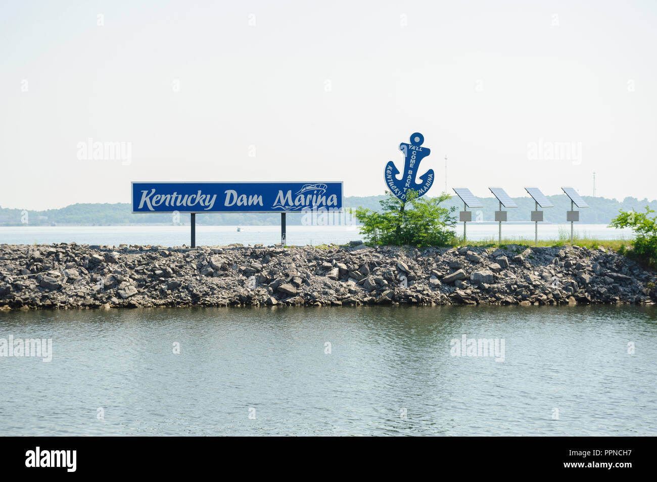 Sign for Kentucky Dam Marina at the Land Between the Lakes in Kentucky ...