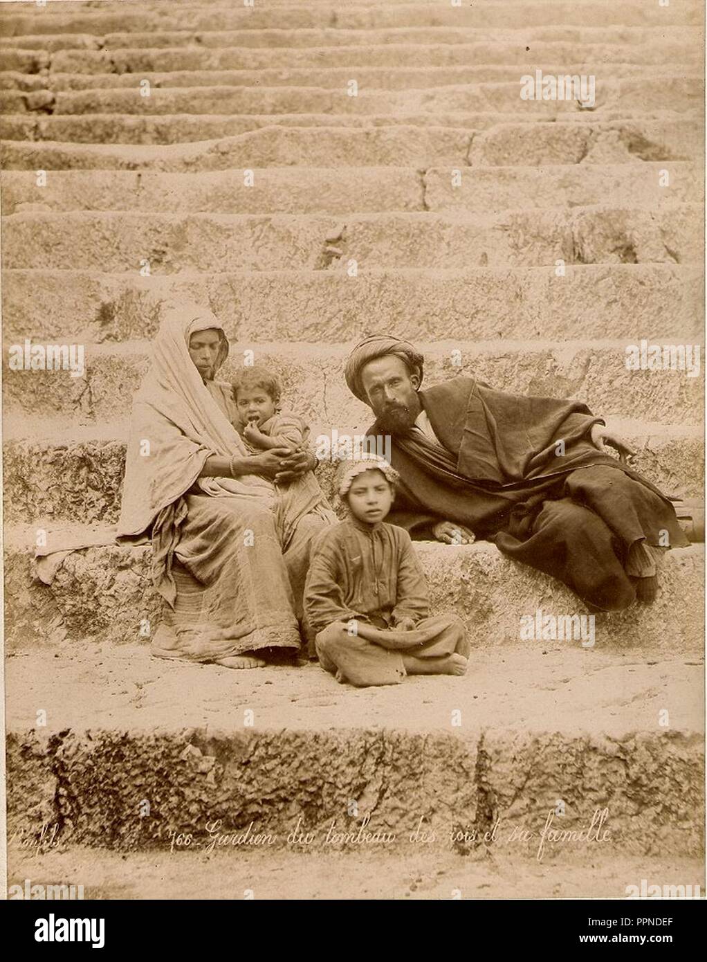 Bonfils, Félix (1831-1885) - 766 Gardien du tombeau des rois et sa ...