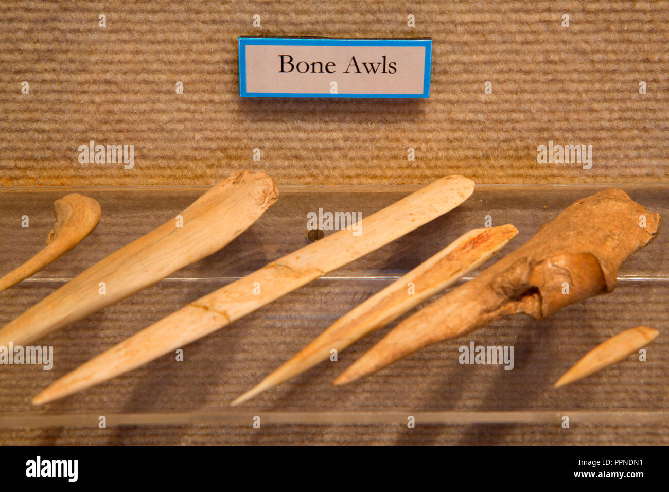 Native american tools hi-res stock photography and images - Alamy