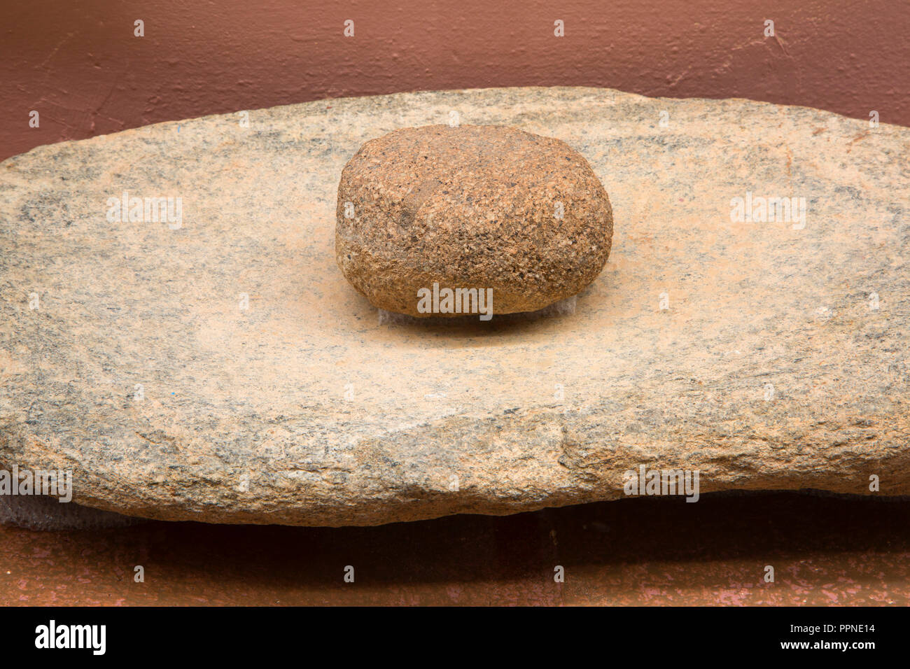 Metate and mano hi-res stock photography and images - Alamy